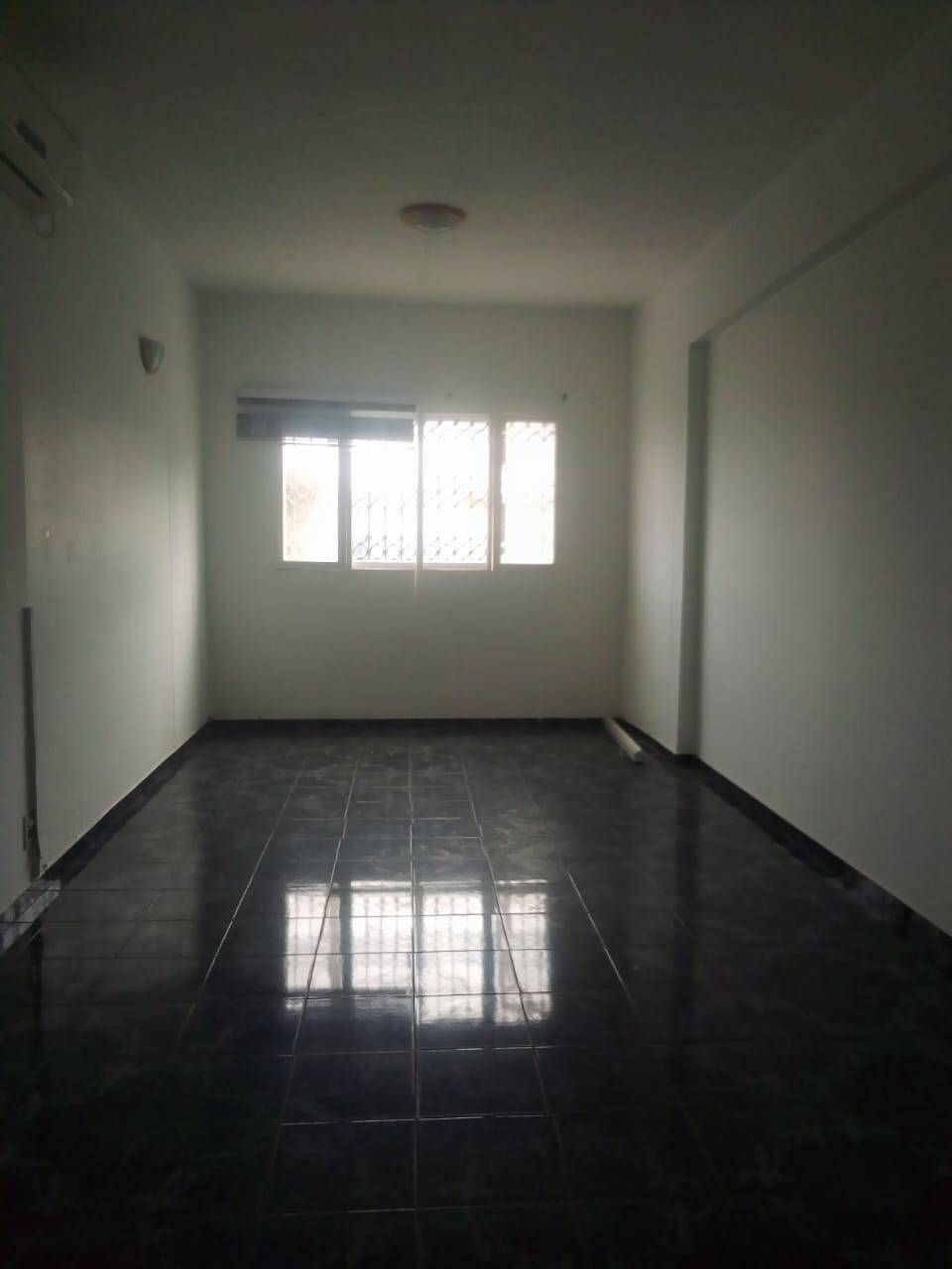 APARTAMENTO MODERNO NO ALTO MÃE PRÓXIMO À MANYANGA, EM MAPUTO.