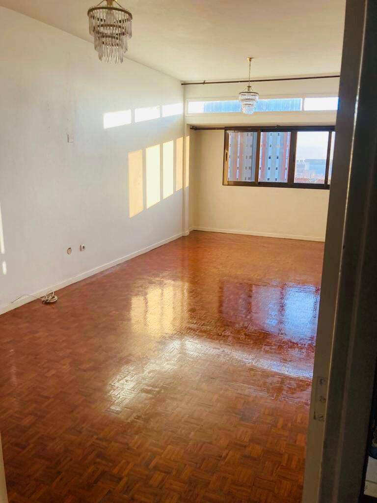 ARRENDA-SE APARTAMENTO T3 COM VISTA MAR NA POLANA - 392