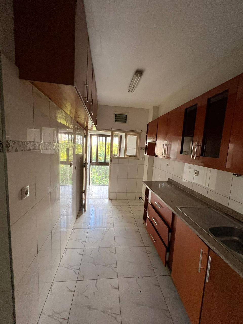 APARTAMENTO T3 MODERNO COM ESTACIONAMENTO NO BAIRRO CENTRAL - 414