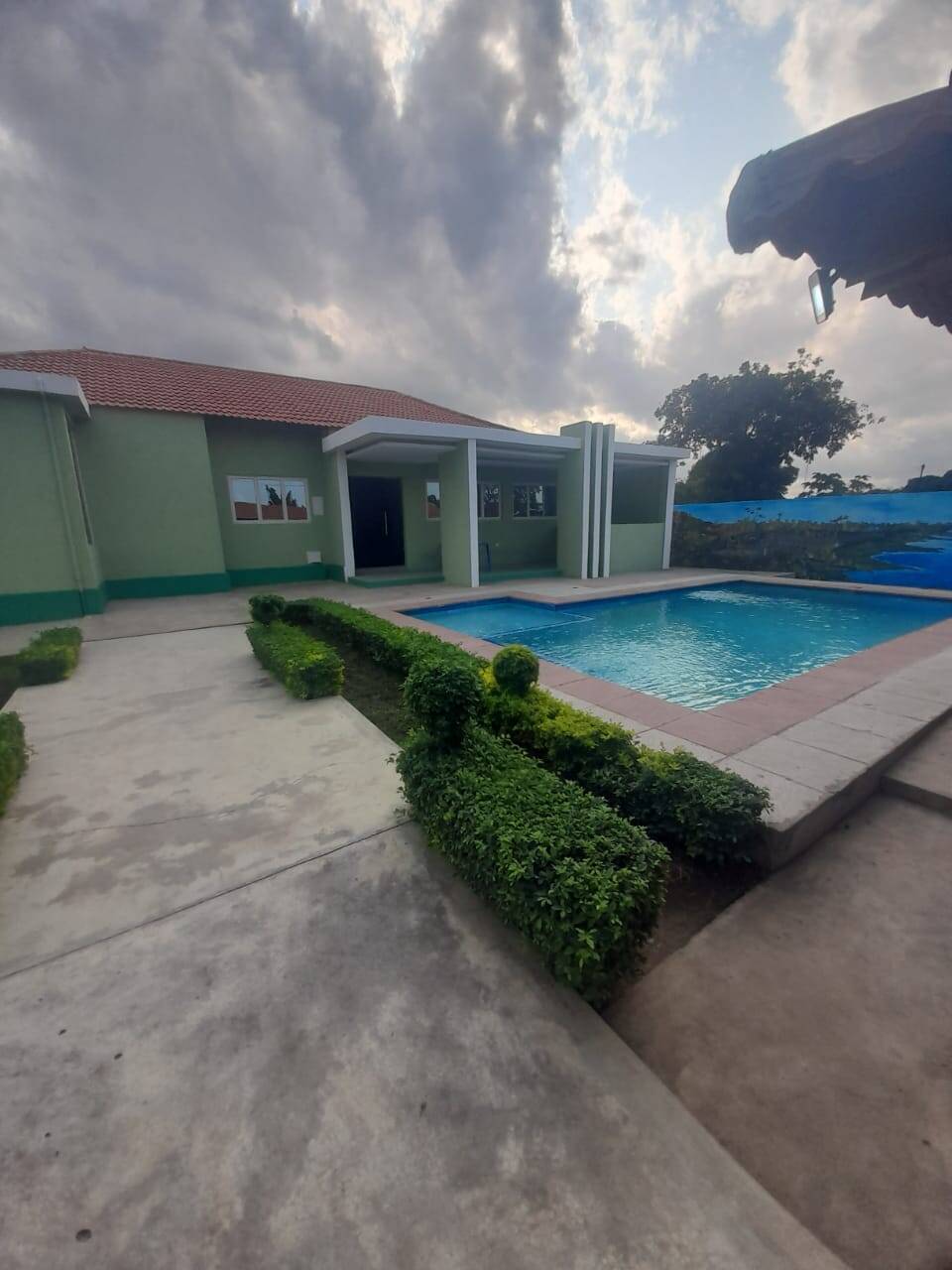 MORADIA TIPO 3 NA MATOLA RIO COM PISCINA - 444