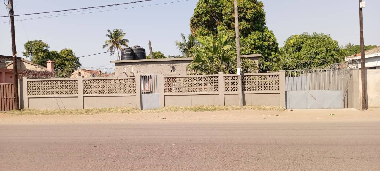 VENDE-SE MORADIA TIPO 2 NA MATOLA C 700 - 512