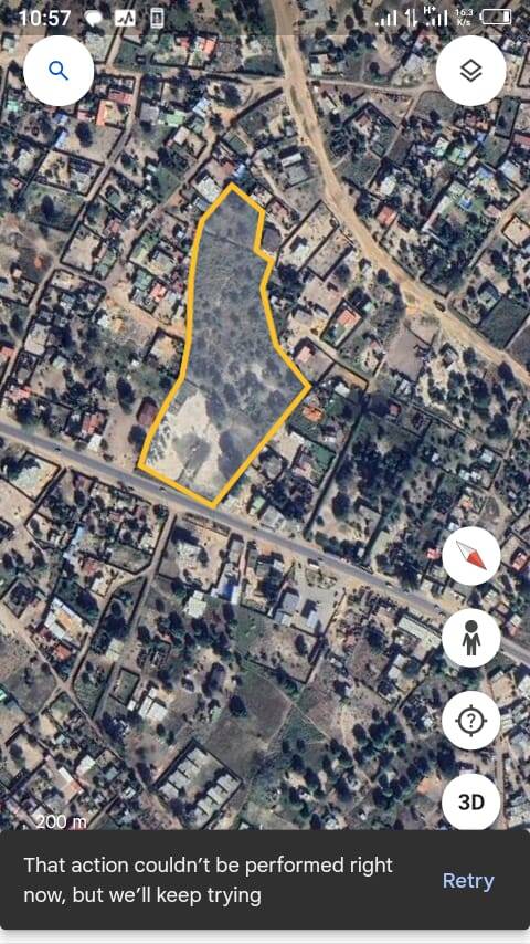 TRESPASSE DO TERRENO DE 15000 m2 À BEIRA DA ESTRADA EM BOQUISSO - 990