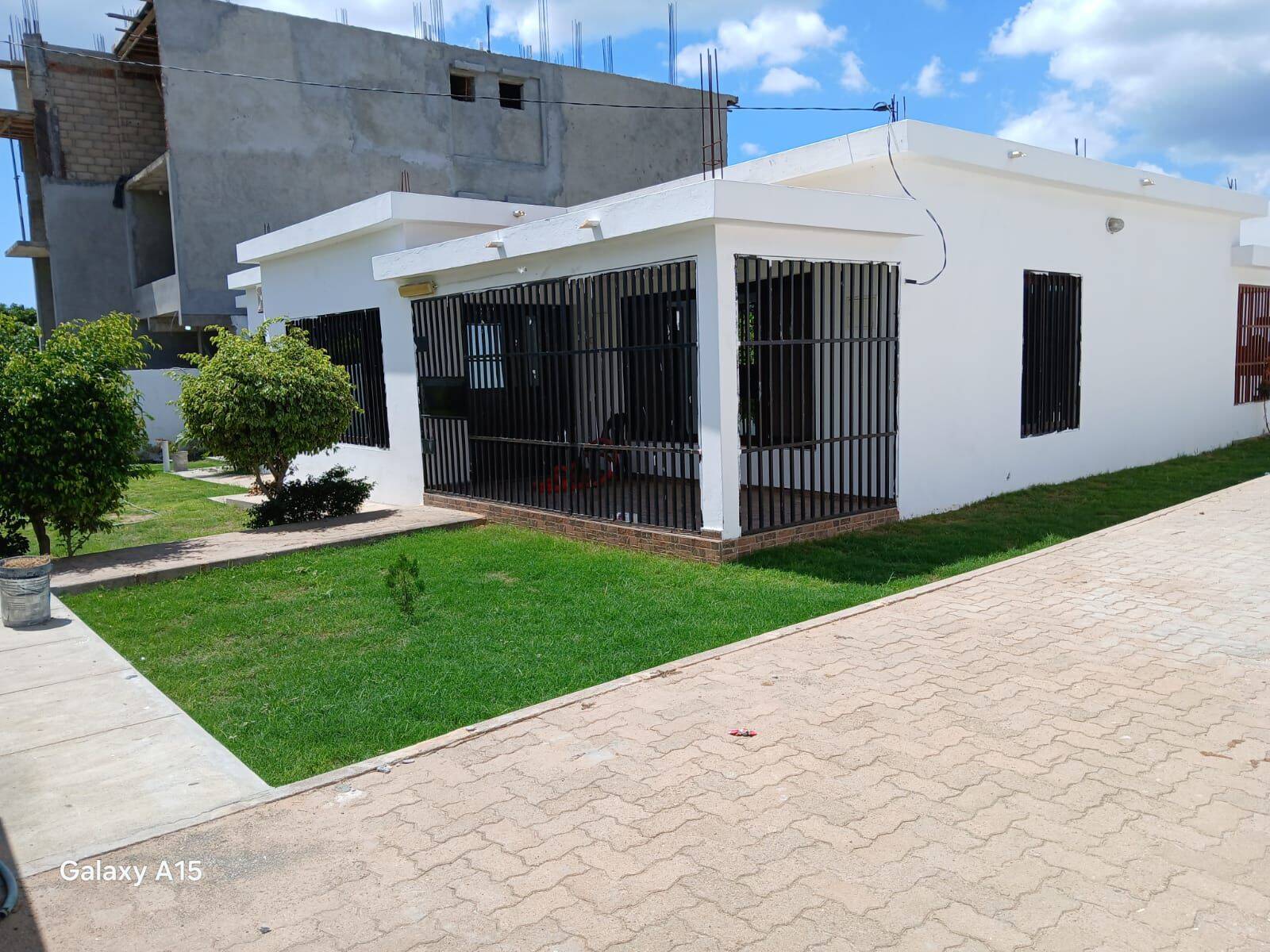 MORADIA NO BAIRRO ALBAZINE PRÓXIMO DO BEIJA FLOR - 1195