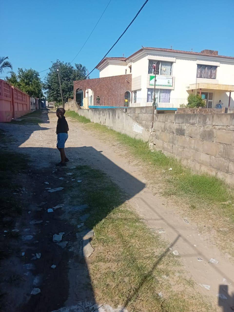 ARRENDA SE NORADIA TIPO 1 COM MOBÍLIA NO BAGAMOIO - 1420