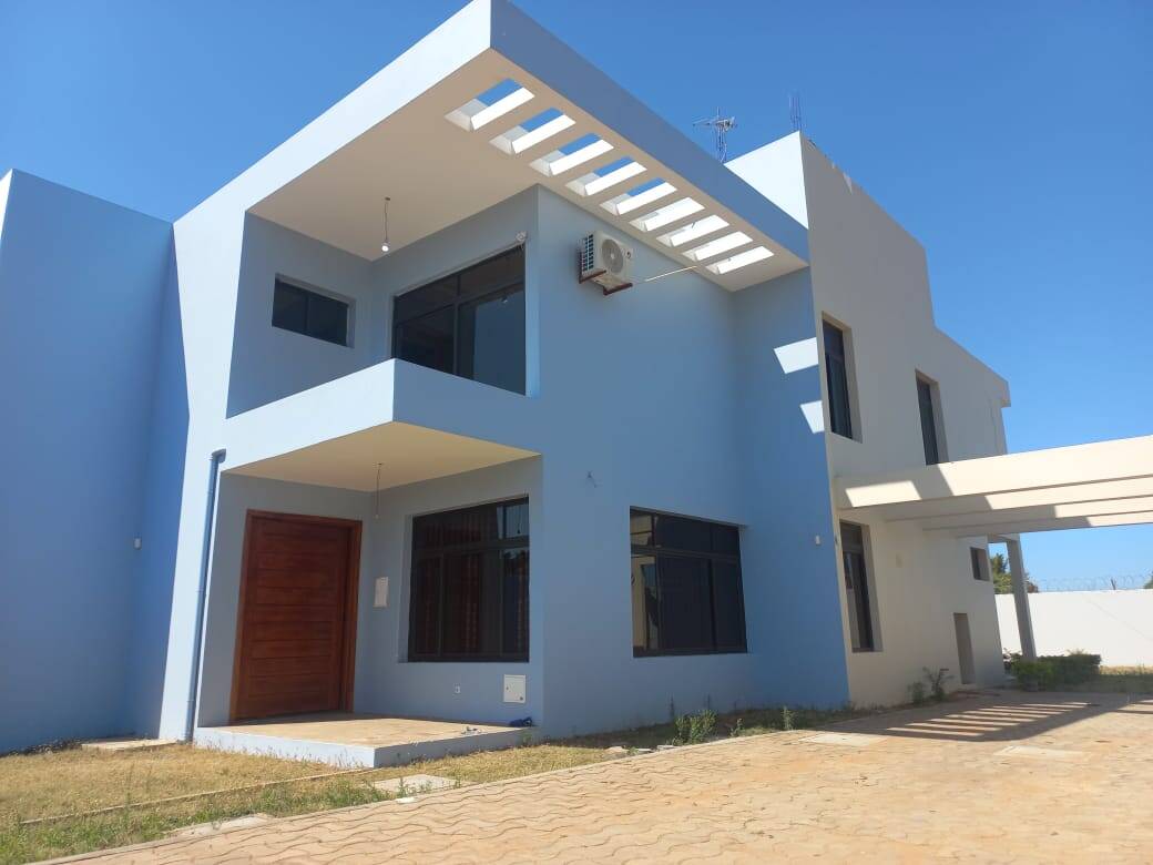 VENDE-SE MORADIA T3 NO MARRACUENE ZINTAVA - 1468