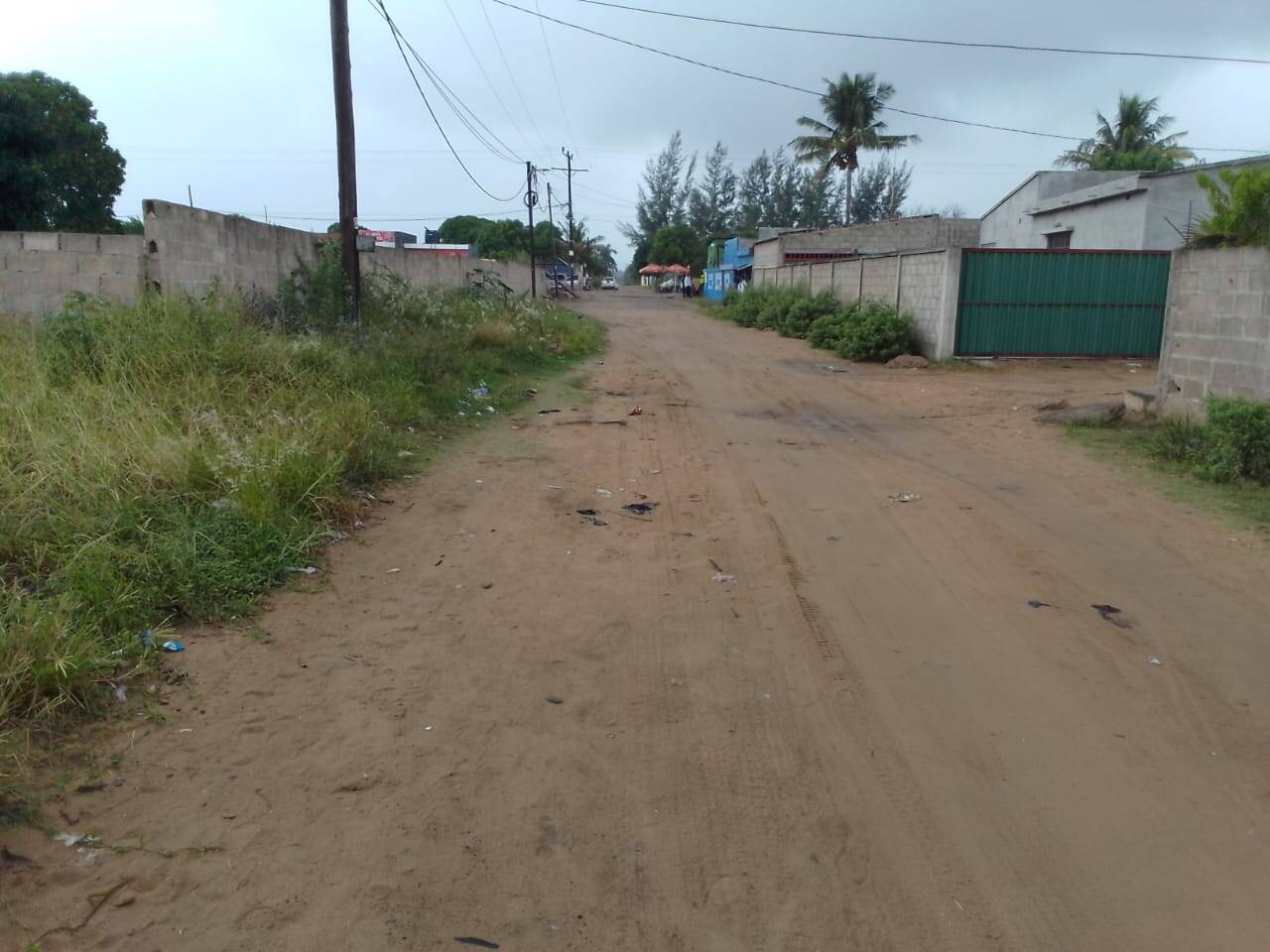 TRESPASSE DO TERRENO NO TSALALA MATOLA - 1758