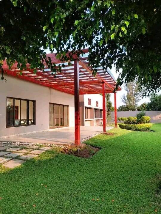 MAGNÍFICA MORADIA TIPO 3+1 NA MATOLA RIO - 1846