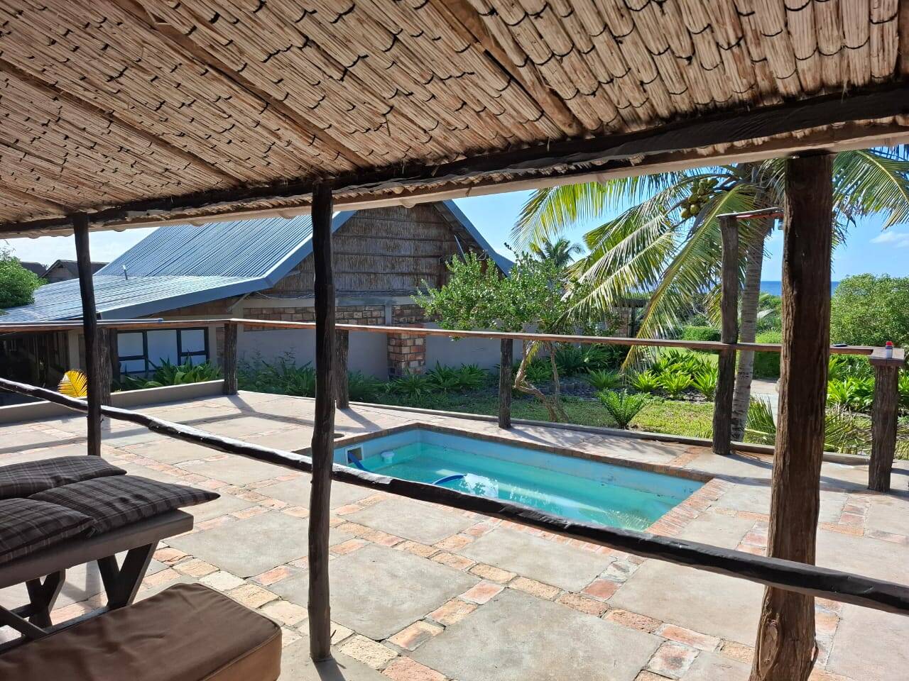 VENDE-SE CASA T3 NA PRAIA DA BARRA – INHAMBANE - 1882