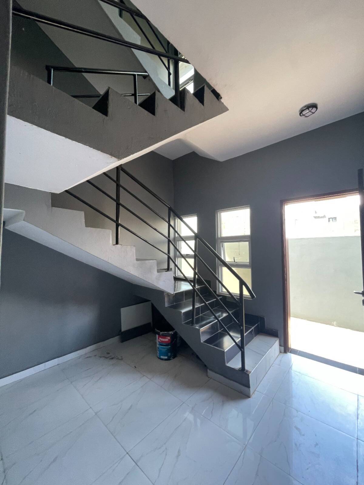 Vende-se apartamentos no Costa do Sol-Mapulene - 1932