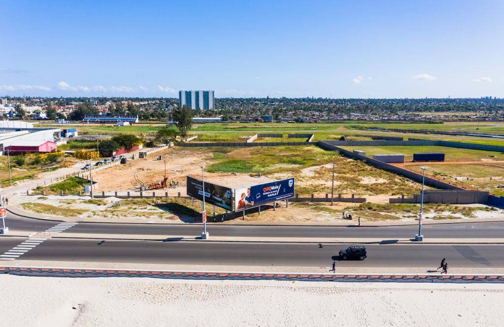 TRESPASSE DO TERRENO NA AV.MARGINAL PERTO DA BAÍA MALL - 1969