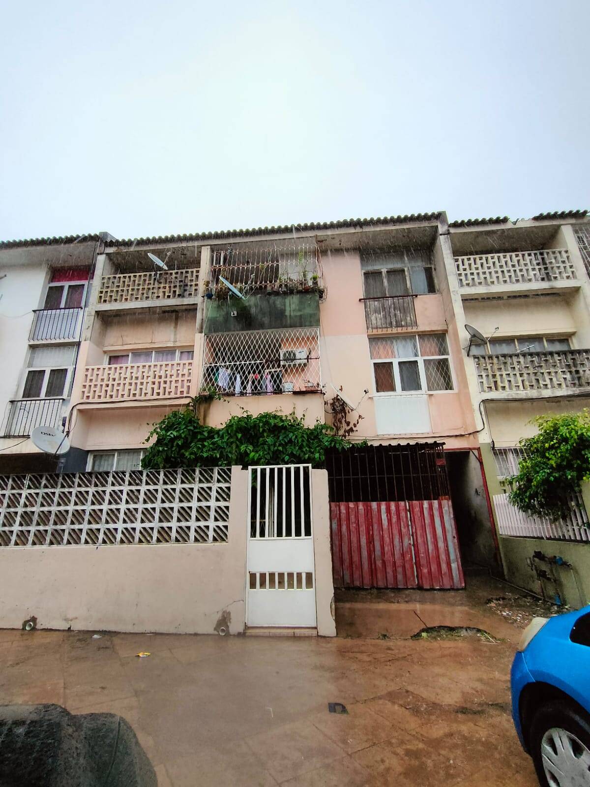 Vende-se Apartamento T3 Alto Mae Big Brother Bombas Total - 2166