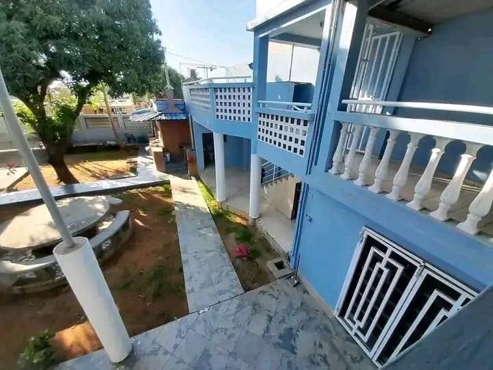 MORADIA LUXUOSA A VENDA NO LAULANE - 2367